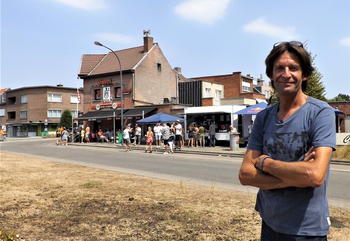 Tomorrowland is... werken tot je er bij neervalt | De Krant | hln.be