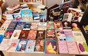 Kast met 100 boeken moet jongeren in OverKophuis Ronse meer leesplezier ...