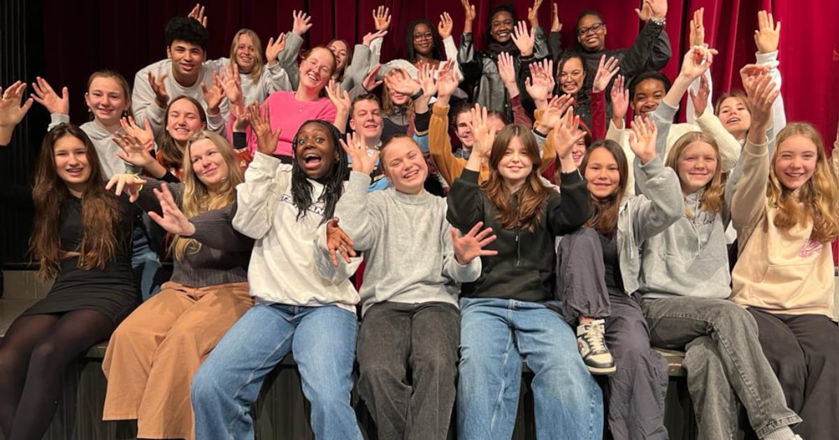 Leerlingen Leonardo College tonen hun talent tijdens Poëziecafé ten ...