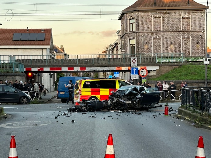 Na zwaar ongeval waarbij zelfs de mug-heli op de R40 moest landen: wat met het kruispunt ...