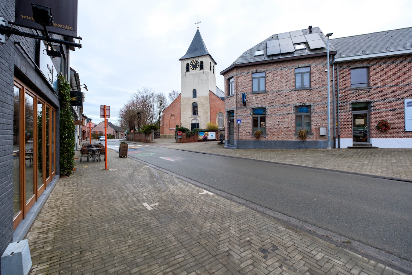 HUIZENJACHT. Leest, het landelijke deel van Mechelen: “Een mooie open ...