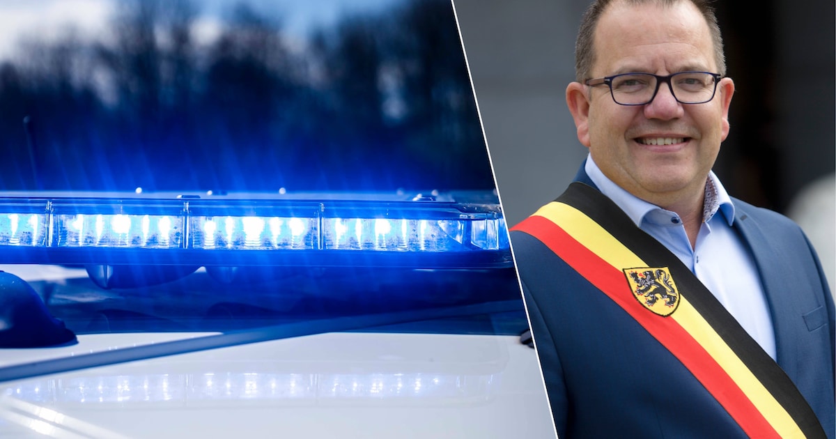 Schoolkinderen krijgen begeleiding nadat ze in Halen getuige zijn van ...