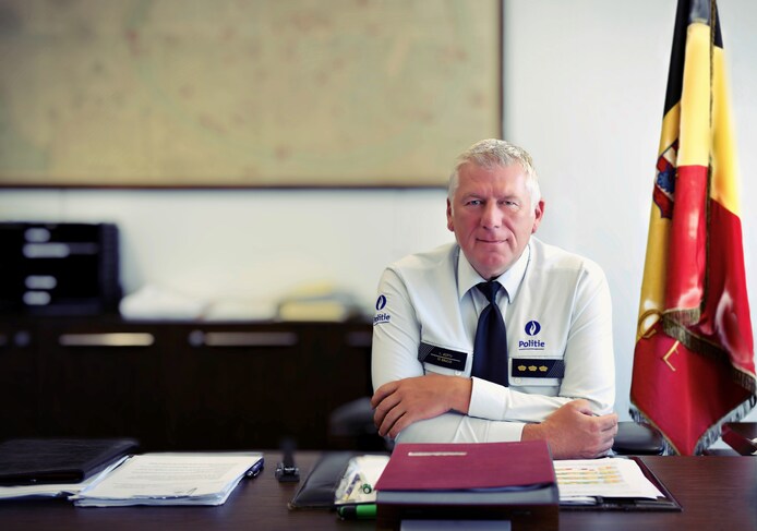 Brugs korpschef Yves Rotty (56) onverwacht overleden: “Deze functie was ...