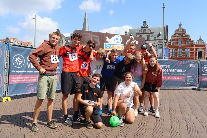 Kampioenschap Muurke Klop voor het eerst op Grote Markt: “De techniek ...