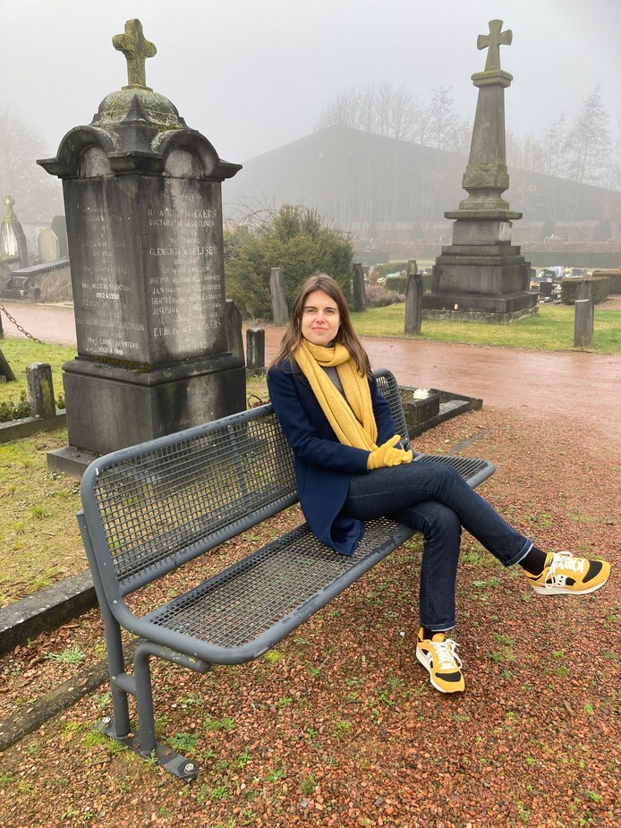 Word peter of meter van een graf in Aalst: “Op die manier is het ...