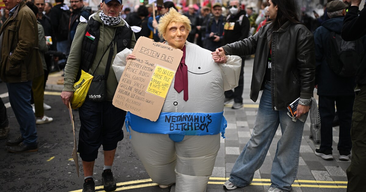 Britse activisten plaatsen Trump-Epstein-merchandise in Windsor Castle ...