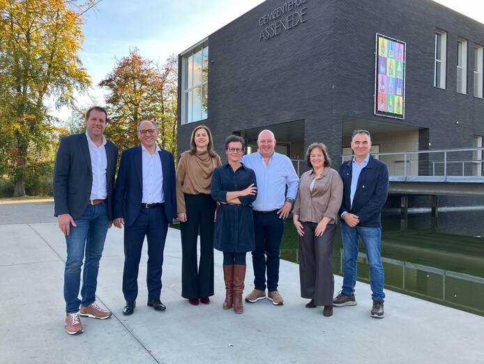 Gemeentebestuur van Assenede is gekend: “Belangrijk is dat we de vier dorpen verbinden en dat ...