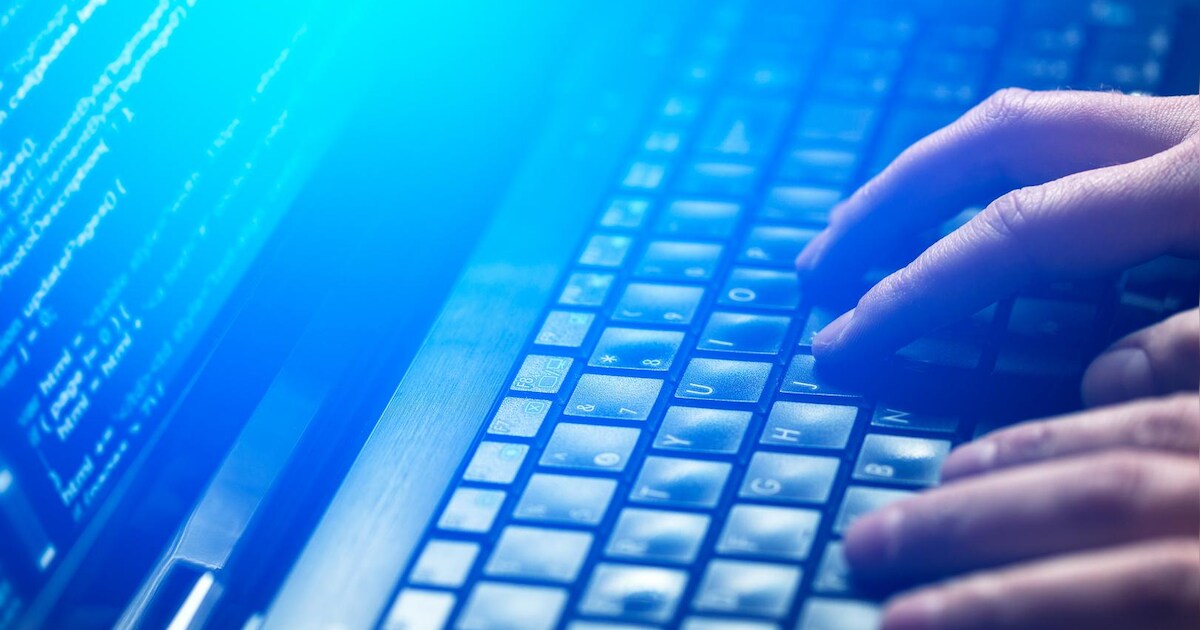Speurders vinden meer dan 10.000 pornografische beelden van kinderen op ...