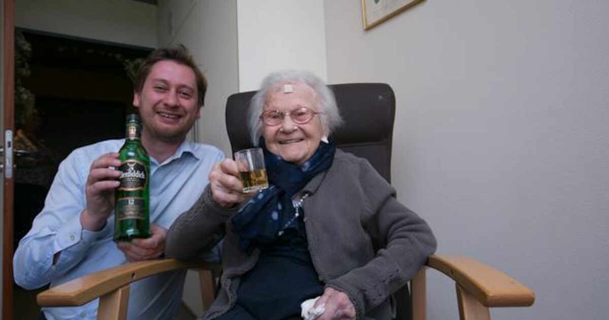 Geheim van 105-jarige Anna Maria? Elke dag een whisky" | Nieuws | HLN.be