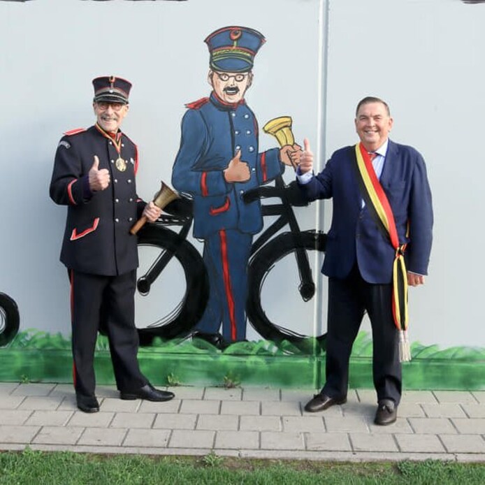 LEVENSVERHAAL. Karlos Callens (76), de burgemeester die met iedereen ...