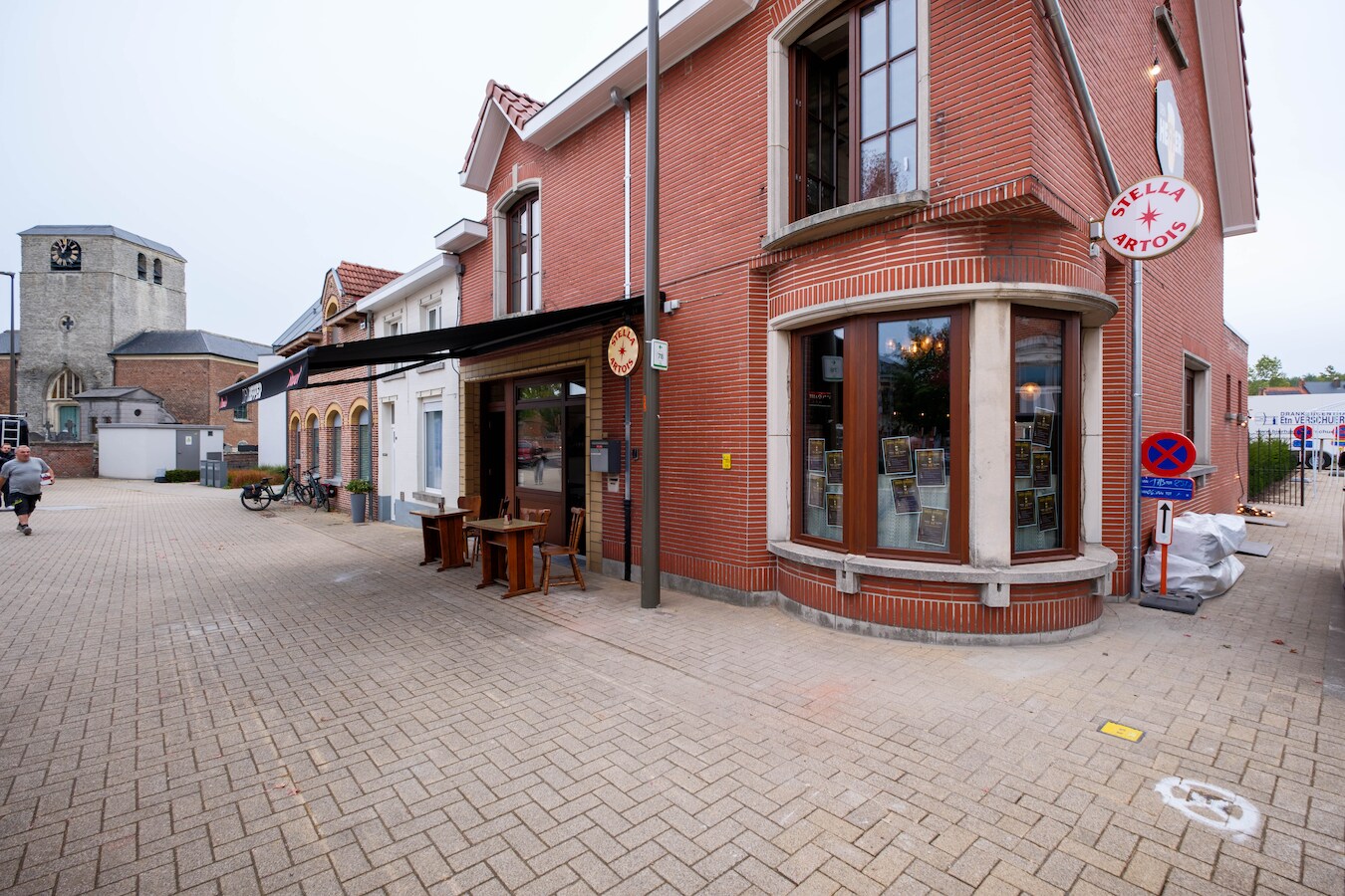 Al jaren geen café meer in Heffen, maar daar brengen Chirovrienden ...