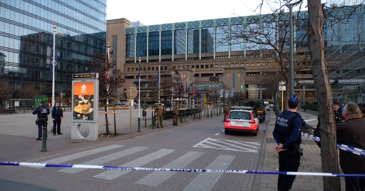 Station Brussel-Noord weer vrij na bomalarm | Nieuws | HLN.be