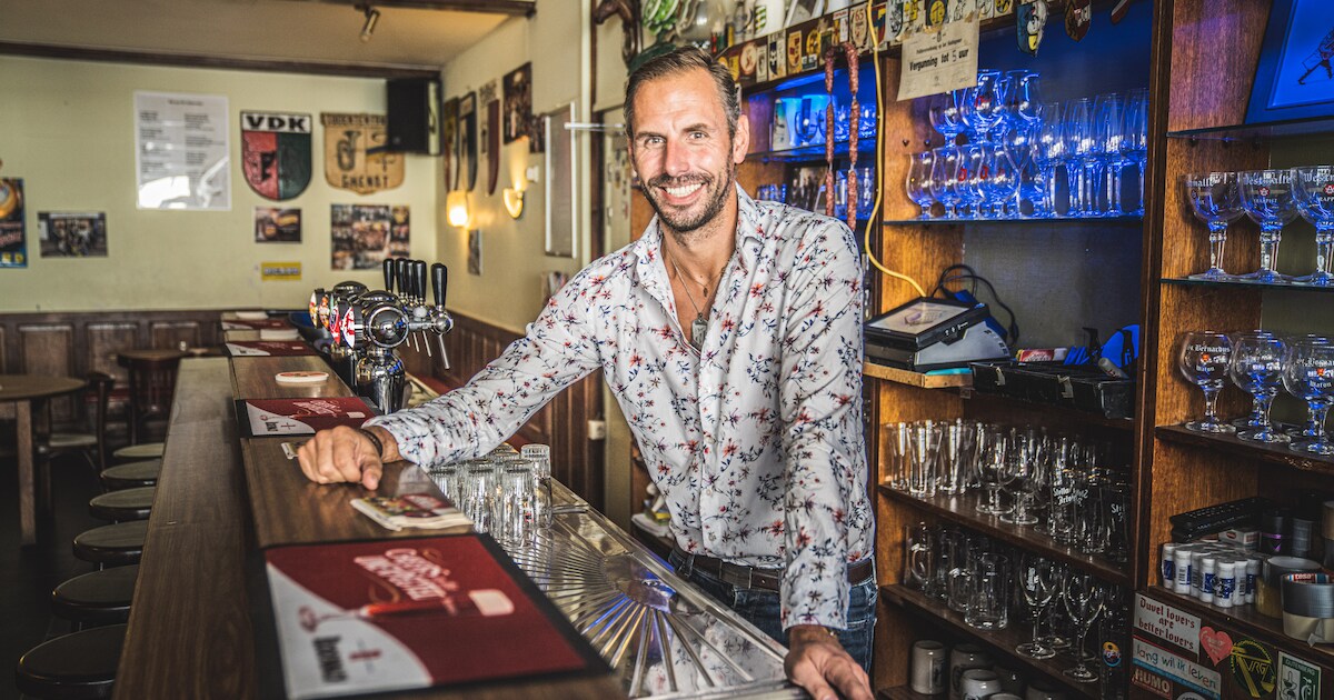 Vincent (38) neemt iconisch studentencafé Salamander over in Overpoort ...
