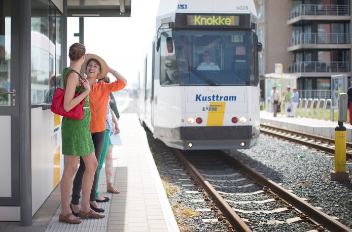 Tramspooroverweg Zeelaan vanaf dinsdag ruim twee weken gesloten ...