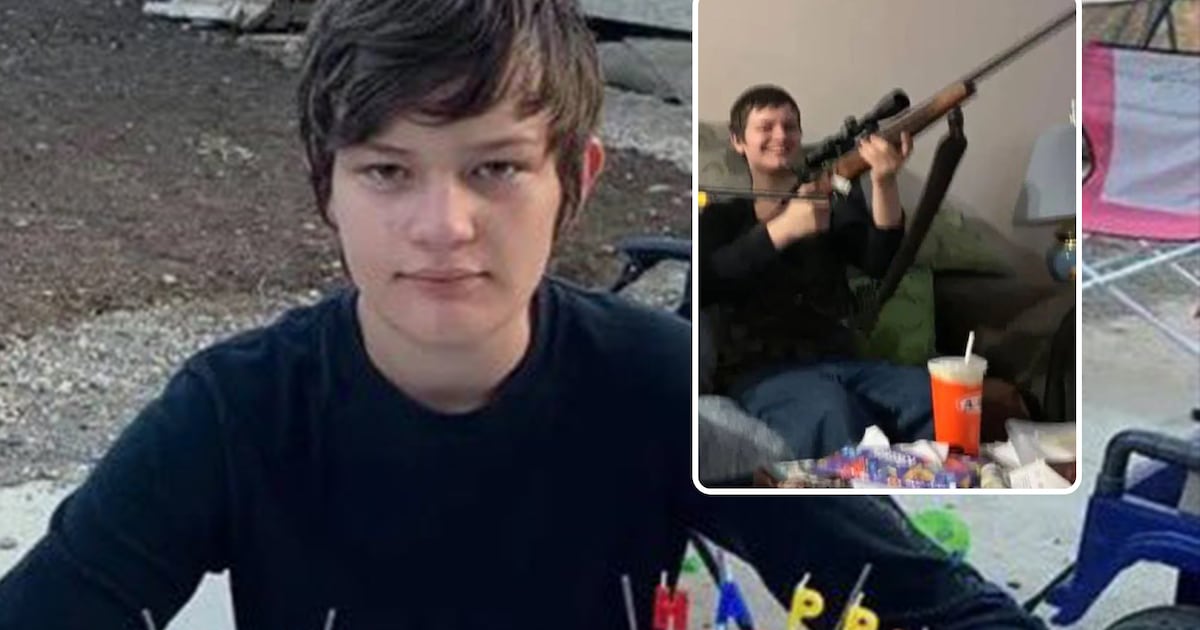 Dit is de transvrouw (18) die in Canada haar moeder en leerlingen ...