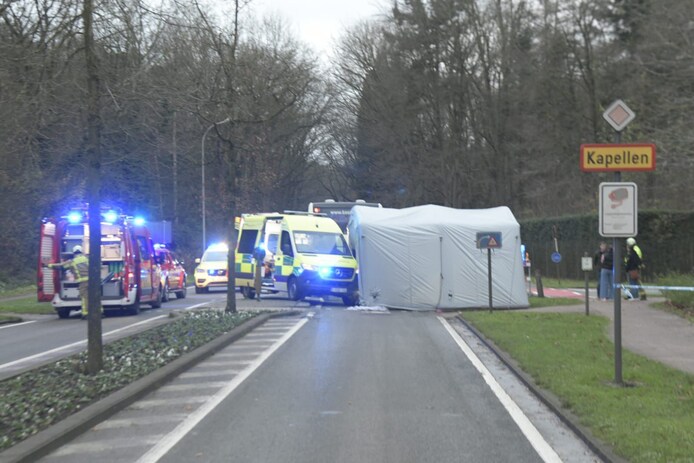 Meisje (14) op weg naar school overleden na aanrijding door bus in ...