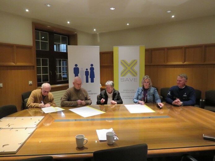 Gemeente ondertekent SAVE-charter voor meer verkeersveiligheid | Haaltert | hln.be