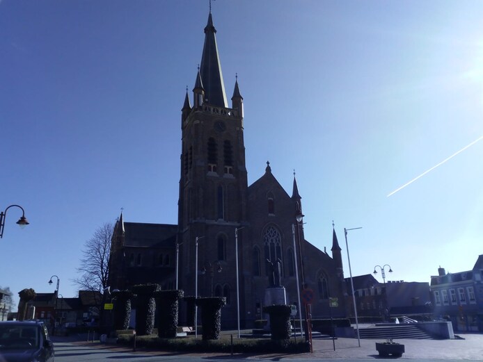 Verwarmingsketel in kerk defect, tijdelijke oplossing voor communies in ...