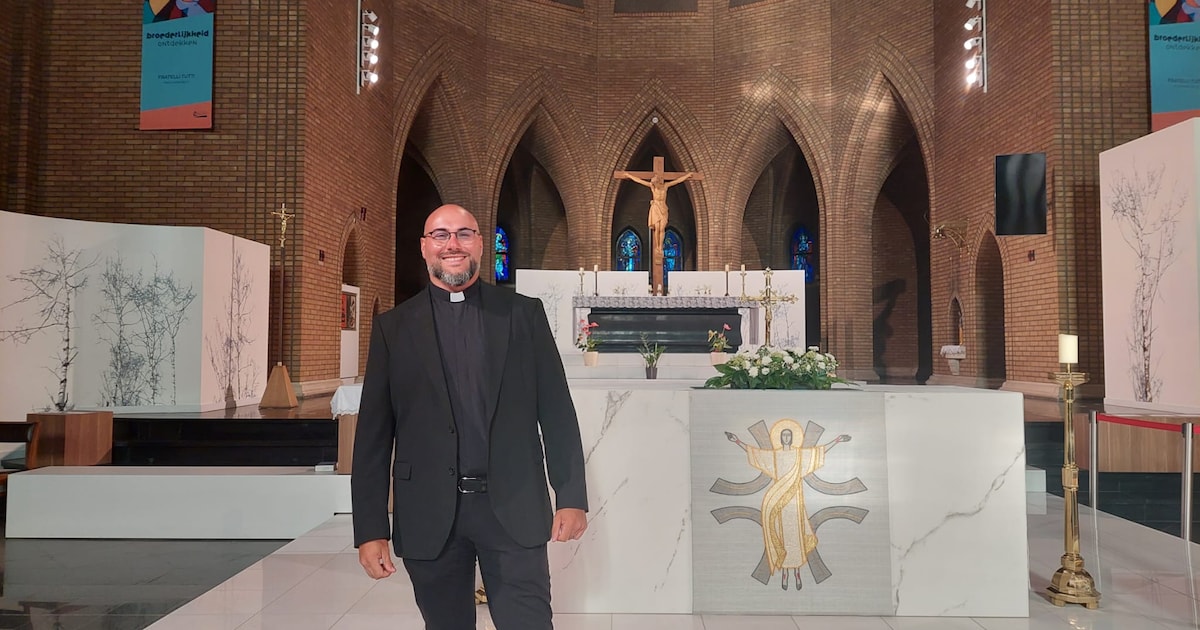 Hij zong Rocco Granata’s ‘Marina’ voor de paus en heeft een hart voor ...