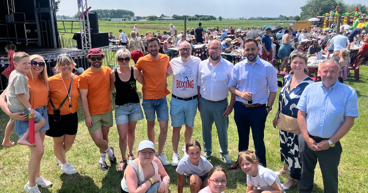 760 bezoekers genieten van zonnige editie van Pennenzakkenrock in GBS ...