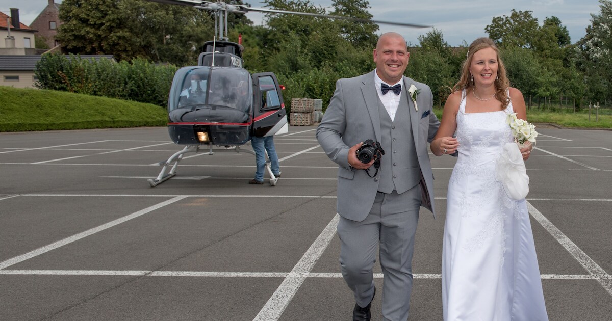 Bruidspaar met helikopter naar gemeentehuis | Lierde | hln.be