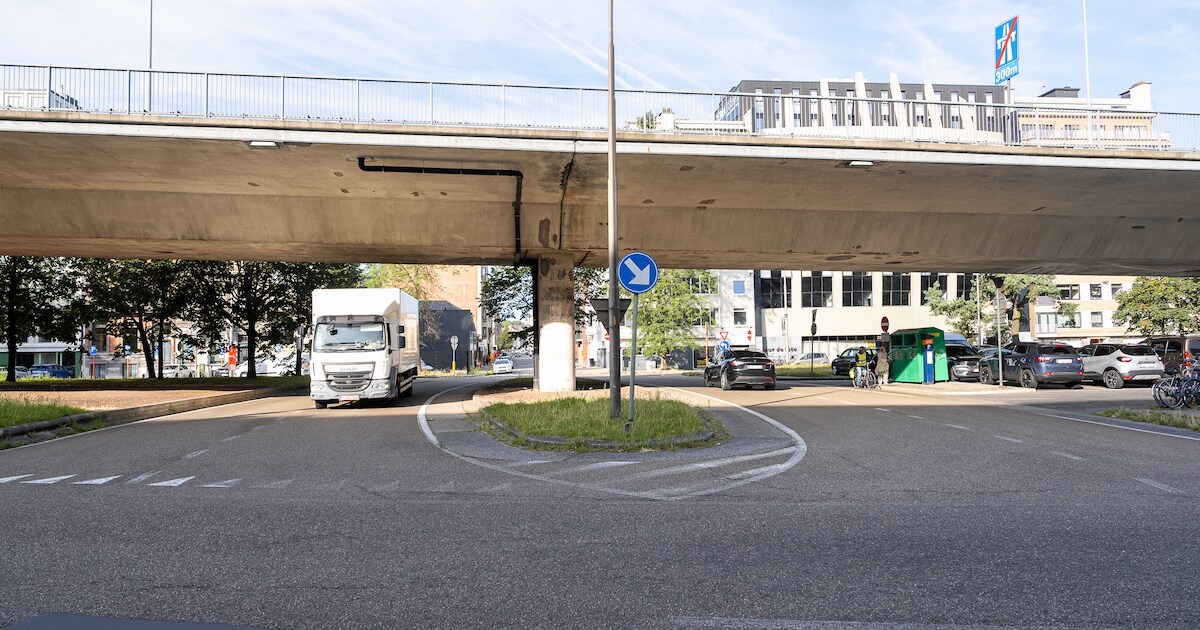 Van twee naar één rijstrook: Okapistraat onder fly-over in Gent wordt ...