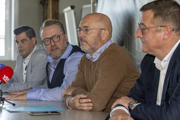 Politieke soap met Vlaams Belang in Izegem duurt voort: breekt cordon ...