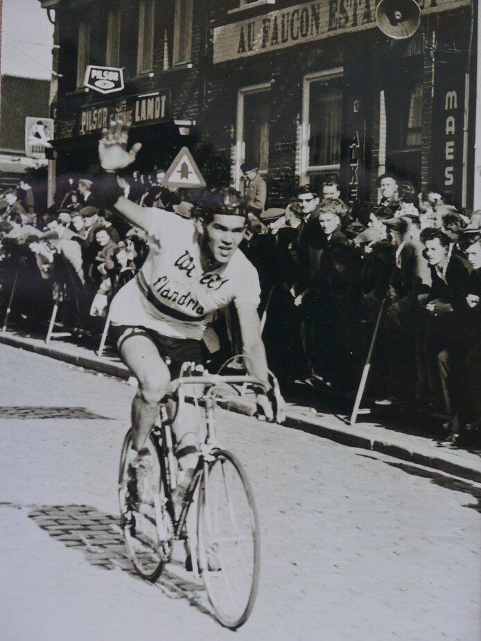 Superknecht in de koers Jaak De Boever (85) gehuldigd met boek: “Ik heb ...