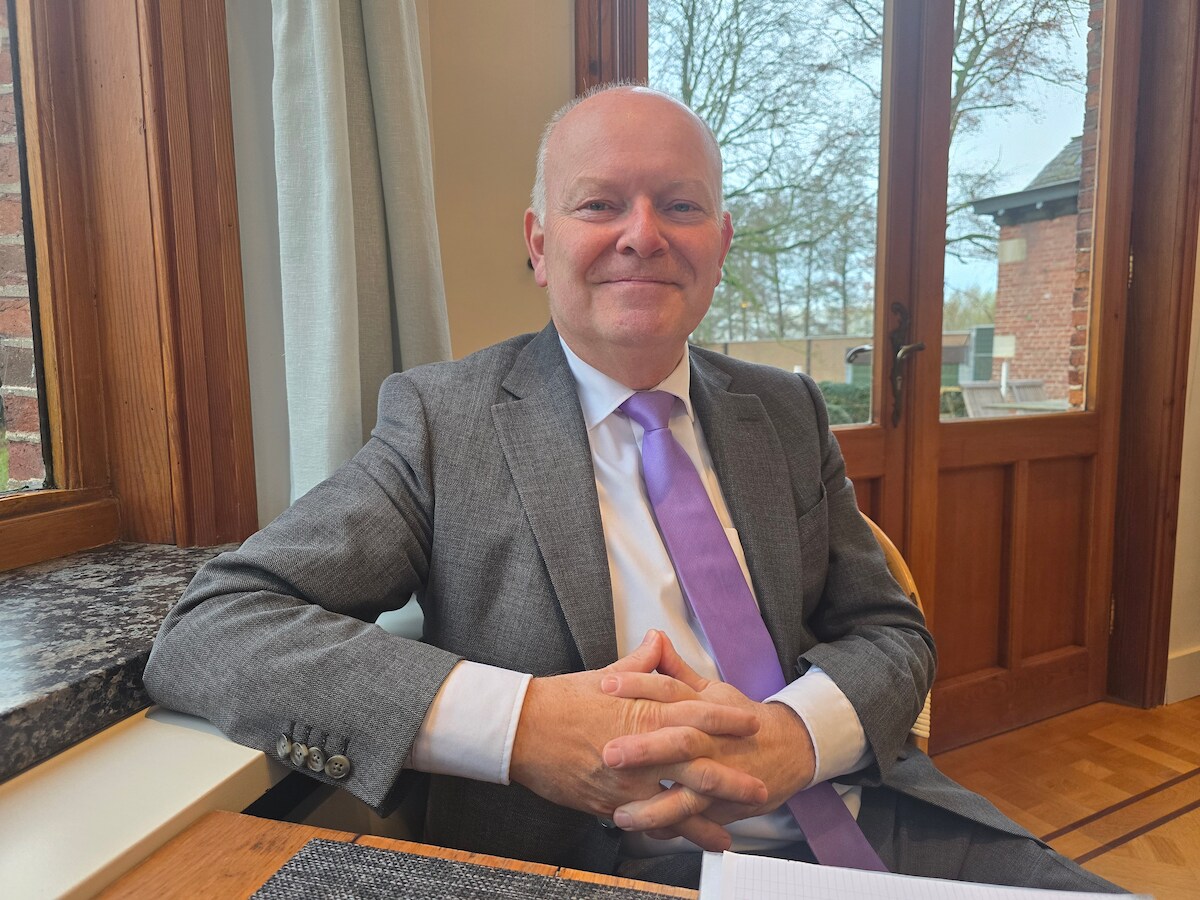 Burgemeester Koen Loete van Eeklo gaat minister Bernard Quintin nog ...