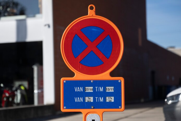 Voortaan digitale en dynamische parkeerverbodsborden in Antwerpen ...