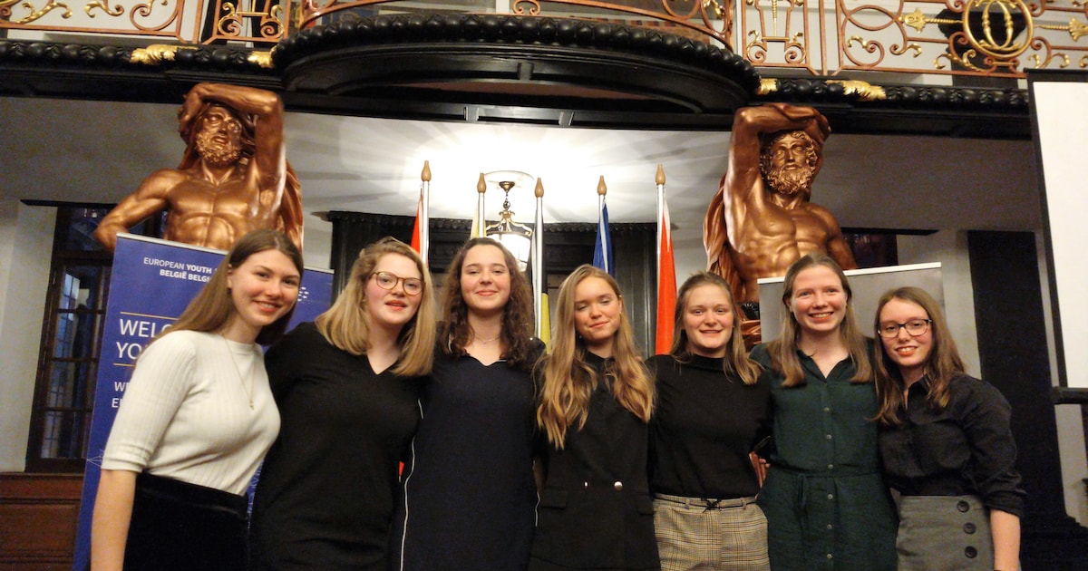 17-jarige meisjes naar Europese topconferentie in Milaan | Regio | HLN.be