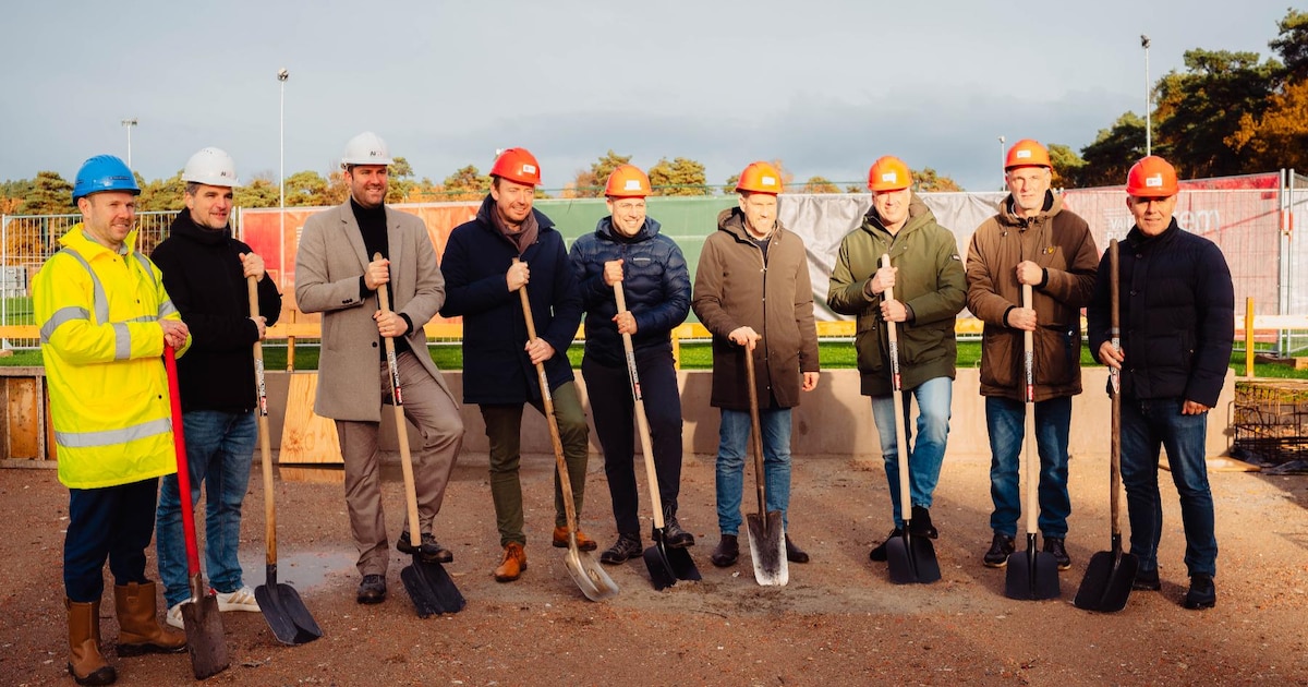 Lommel SK plaatst eerste spadesteek van City Football Academy | Sport ...