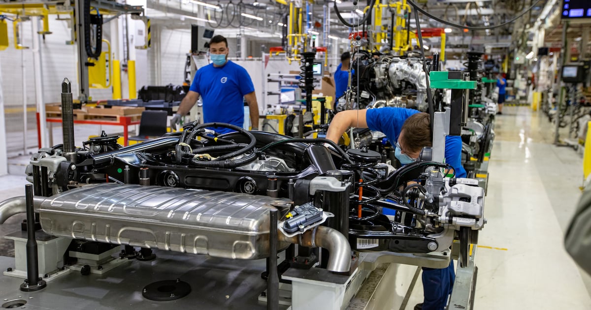 Volvo Car-fabriek legt productie hele week stil: “Toeleveranciers ...