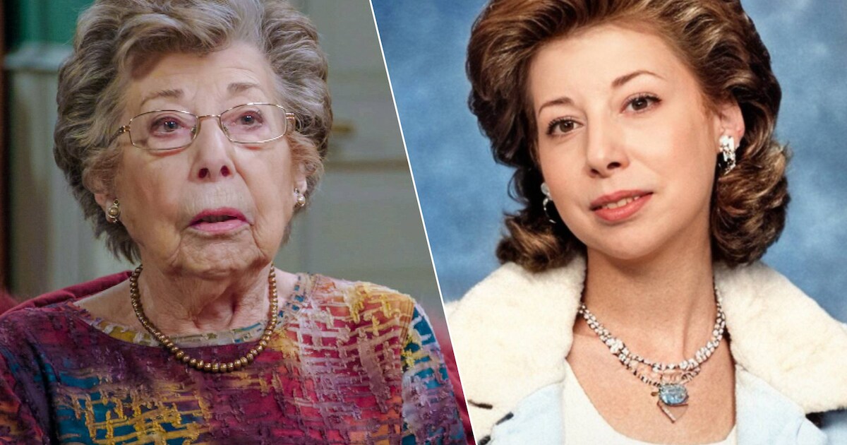 Ook de bomma uit 'Familie' waagt zich aan de 'AI Yearbook Challenge ...