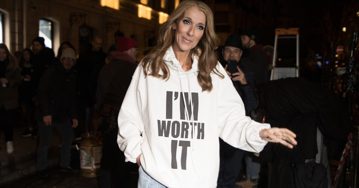 Fans van Celine Dion protesteren voor ‘Rolling Stone’-gebouw nadat ze ...