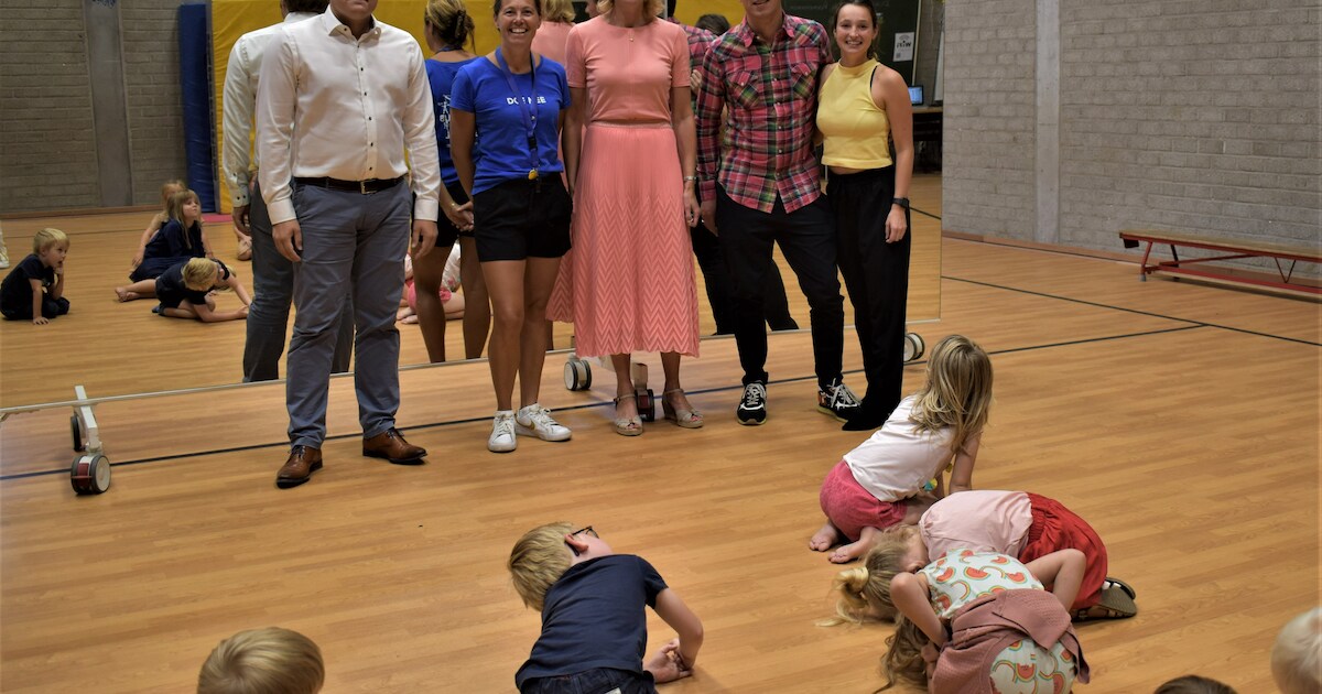 Nieuwe sportvloer in turnzaal van gemeentelijk onderwijs | Oosterzele ...