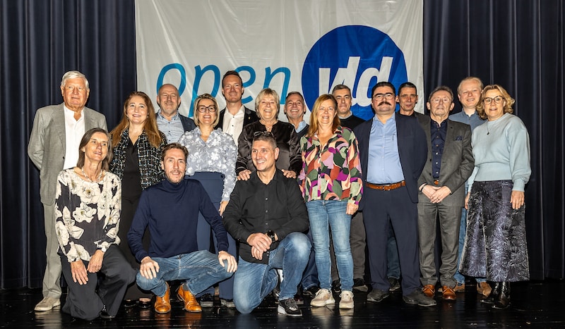 Nieuwe voorzitters nemen het woord op nieuwjaarsontbijt Open VLD Temse ...