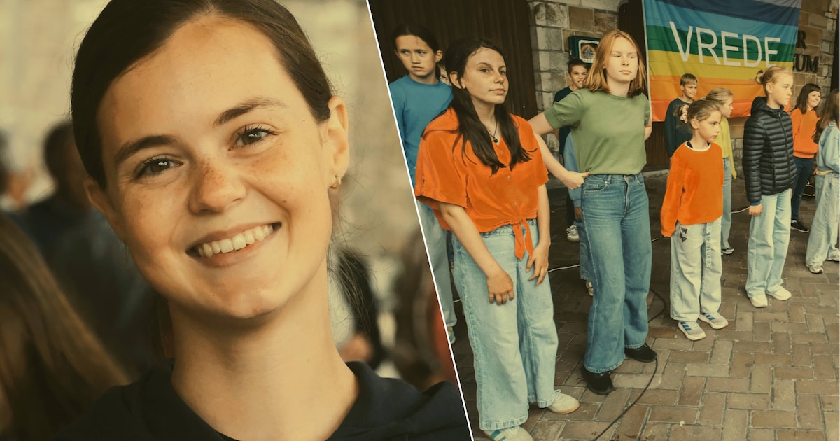 Internationale Dag van de Vrede in Ieper: jonge koorleden zingen ‘Imagine’ op Grote Markt ...