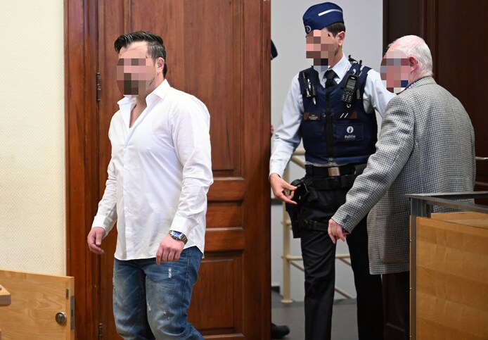 ASSISEN. Beschuldigde maakt slechte beurt tijdens ondervraging: “Ik ben ...