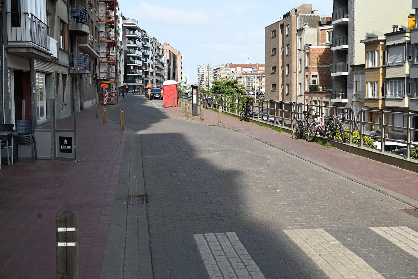 Rommelmarkt langs de Graaf Jansdijk op zondag 14 juni | Foto | hln.be