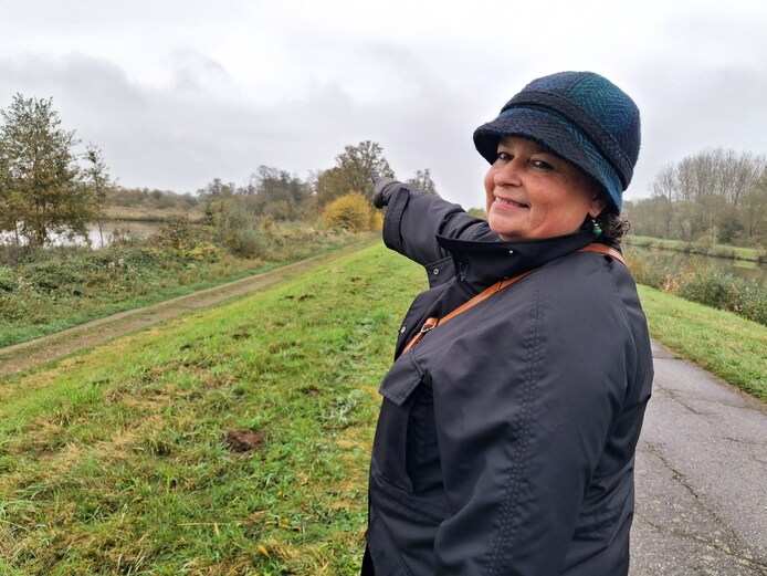 Zeldzame en imposante Europese zeearend lokt tal van vogelspotters naar ...