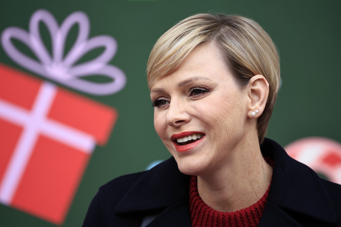 ROYALTYCHECK. Verbazing over hoe zus van koning Charles vliegtuig ...