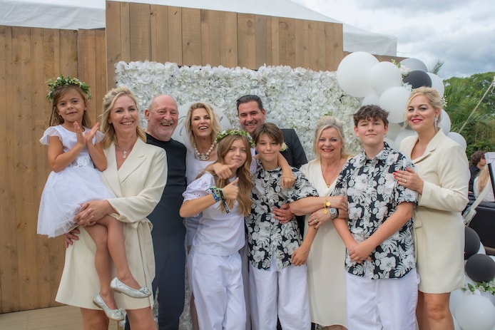 Oudste zus van Tanja Dexters over leven met partner met jongdementie: “Soms verlies ik mijn ...