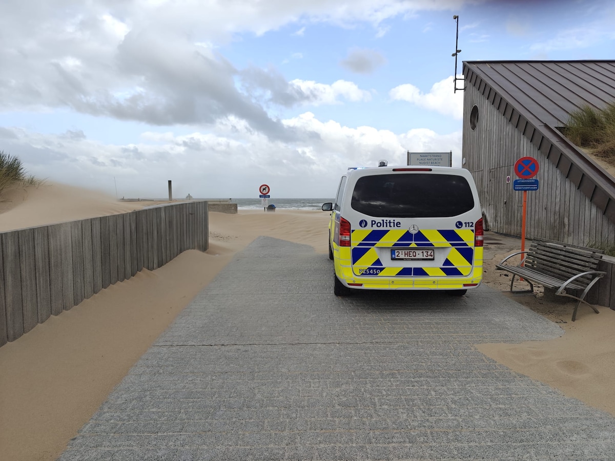 Levenloos lichaam aangespoeld op strand van Bredene: “Er is een ...