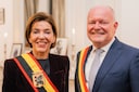 KIJK. Drie zussen kussen Koen Loete (57) naar nieuw burgemeesterschap ...