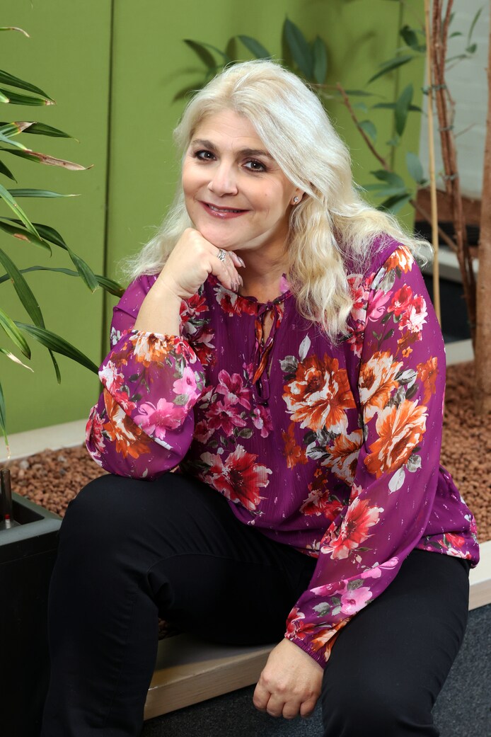 "Mijn echtgenoot gaf zijn job op voor mij": Sandra Kim staat op haar ...