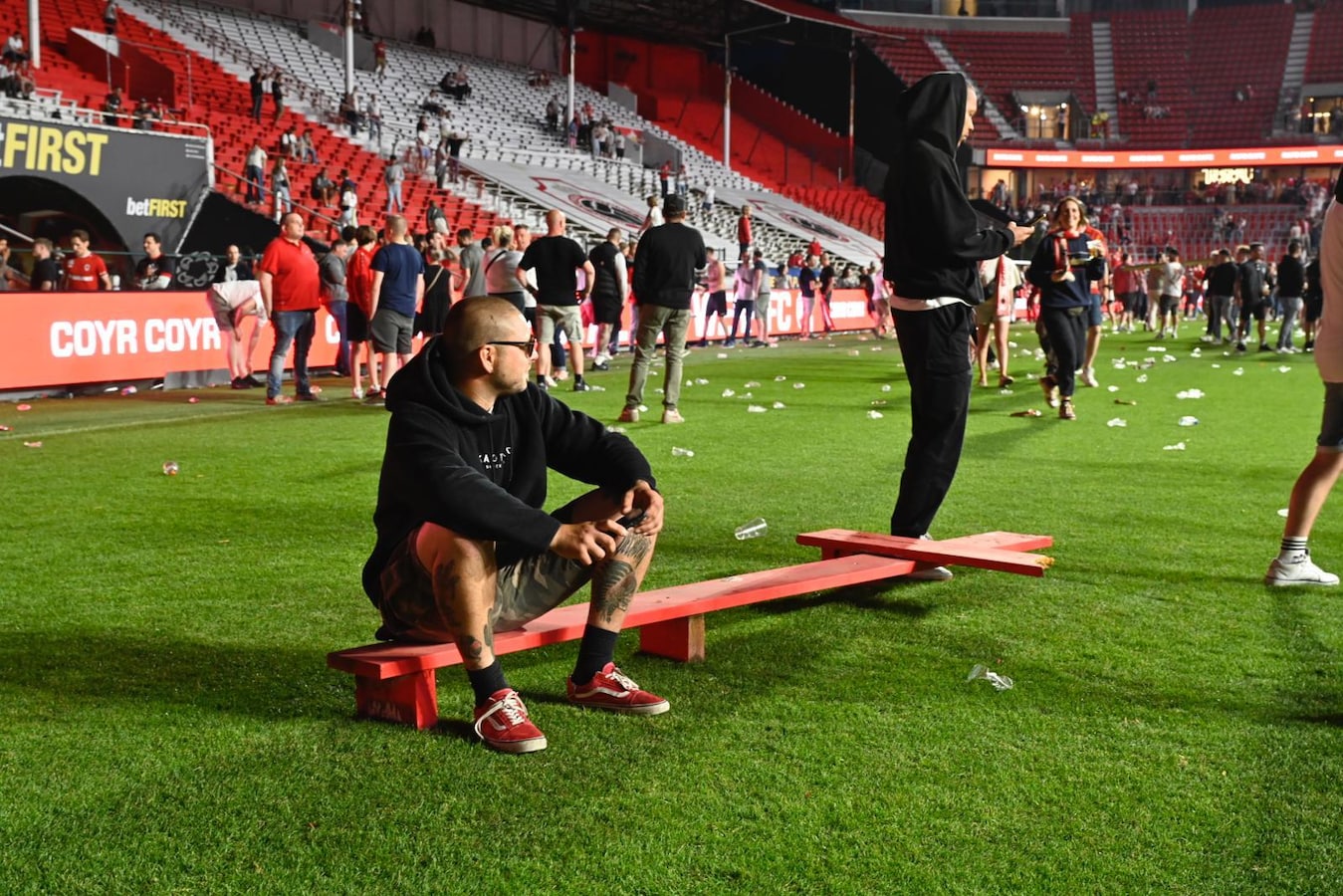 SUPPORTERSBLOG ANTWERP KAMPIOEN. Antwerp-spelers verlaten Grote Markt ...
