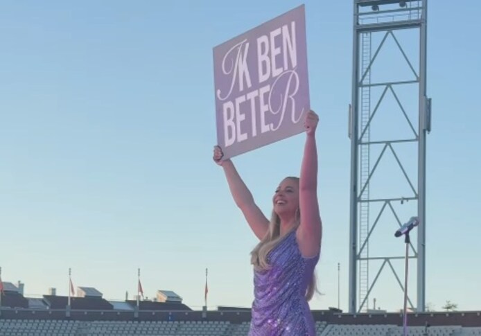 Emma Heesters in remissie na kankerbehandeling: “Zo blij dat ik dit ...