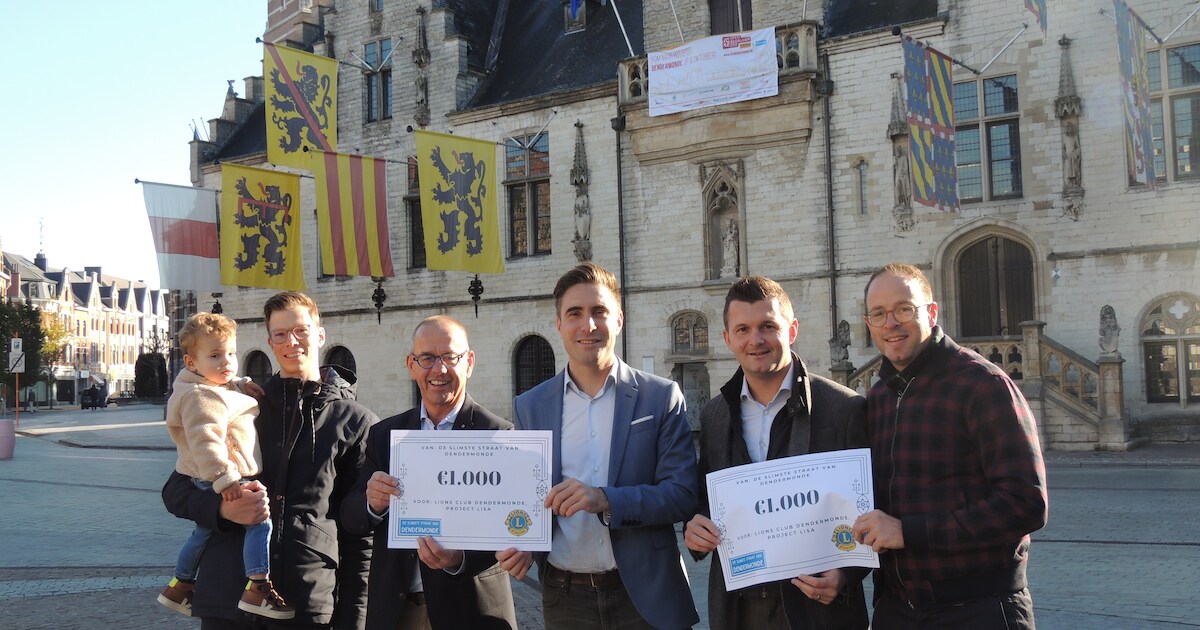 Zoektocht naar Slimste Straat levert ook cheque voor goed doel op ...