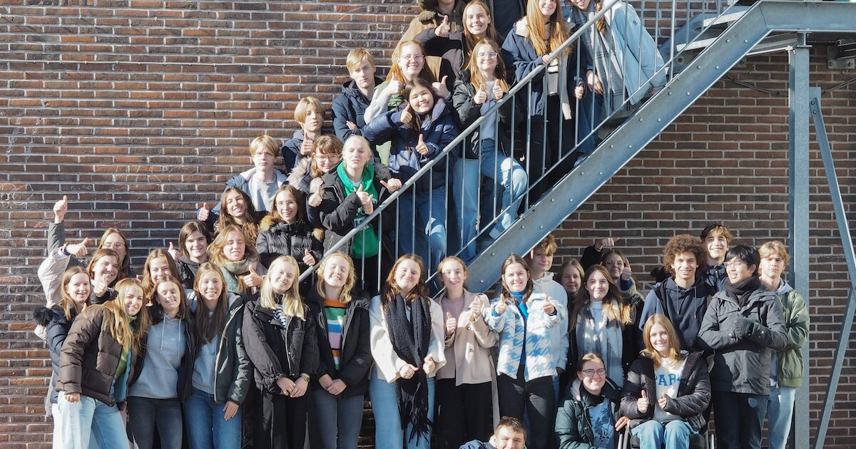 Leerlingen IHKA stappen naar Oostende voor Warmste Week | Ardooie | hln.be